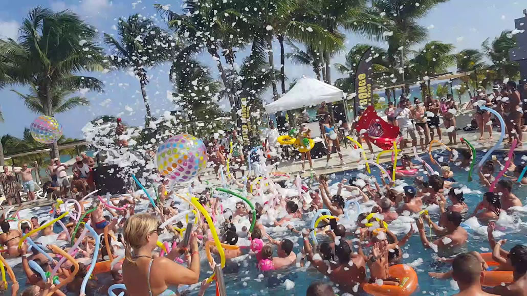 RIU Foam Party is Raucous! | Best All Inclusive